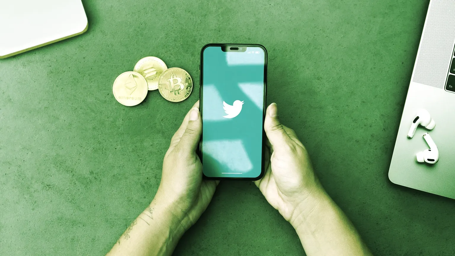 Twitter Developing ‘Coins’ Feature With Stripe Payments - Decrypt