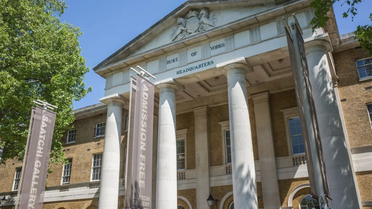 'We're the Rebels!': NFT Artists Invade London's Saatchi Gallery - Decrypt